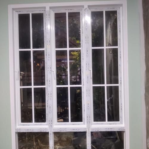 Jual jendela kesmen ornamen almunium tiga daun - Putih - Kota Bekasi ...