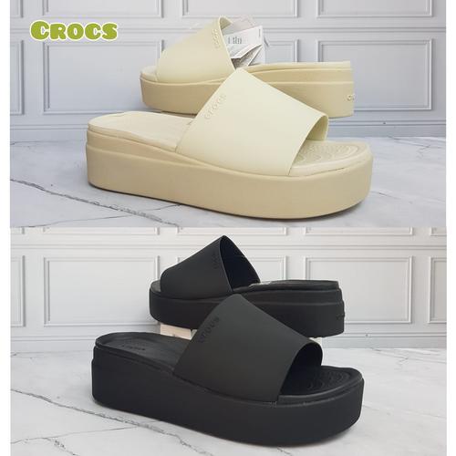 Jual Sandal Crocs Brooklyn Slide Women / Sandal Crocs Wedges Wanita ...