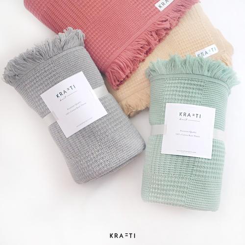 Promo NORA FRINGE KNIT / Selimut Rajut / Selimut Sofa / Selimut ...