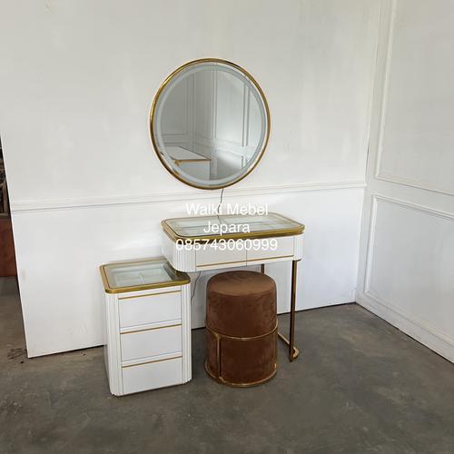 Jual Meja Rias Minimalis Cat Duco Kombinasi Besi Stainless Cermin LED ...