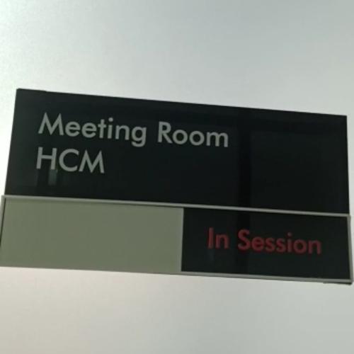 Jual Akrilik Gantung sign gambar papan meeting room ruang meeting rapat ...