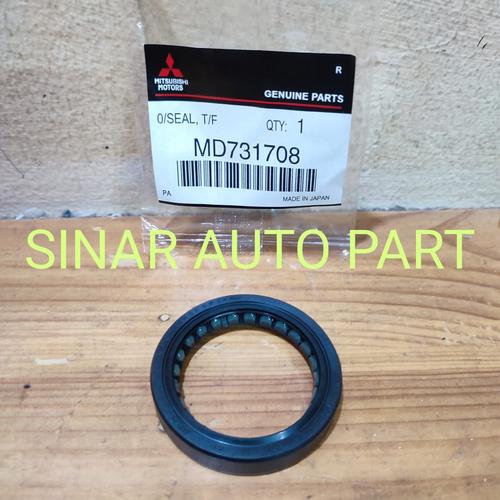 Jual OIL SEAL TRANSFER OUTPUT SHAFT BELAKANG STRADA L200 TRITON ...