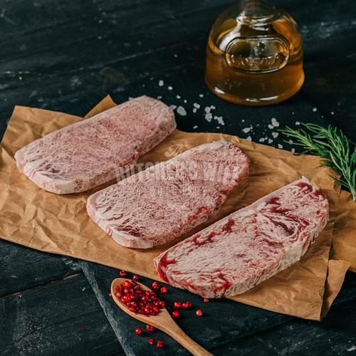 Jual WAGYU SIRLOIN STEAK | STRIPLOIN BEEF HOKUBEE MELTIQUE | ISI 10 ...