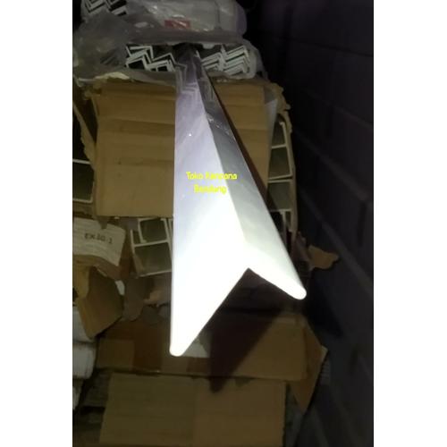 Jual List Siku Tipe L.240 / List WPC Bentuk L Warna Putih Polos - Kota ...