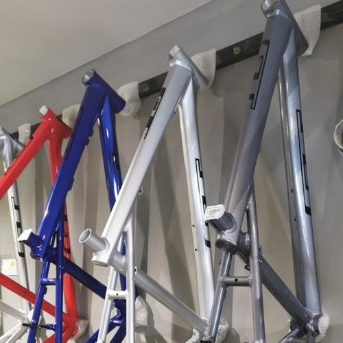 Jual frame sepeda GT USA 27.5inc Size M versi supplier Import - silver ...