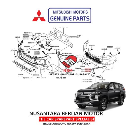 Jual COVER KECIL GRILLE BUMPER DEPAN KIRI PAJERO 2022 6402A597 - Kota ...