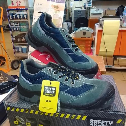 Jual Sepatu Safety Jogger Gobi Navy S1p 100% Original - 42 - Jakarta ...