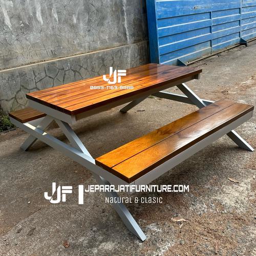 Jual Meja taman garden kayu trembesi meja cafe taman - Kab. Jepara ...