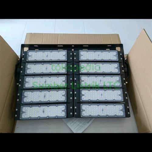 Jual Lampu Sorot 500 w Floodlight 500 watt Sorot Led 500w lampu tembak ...