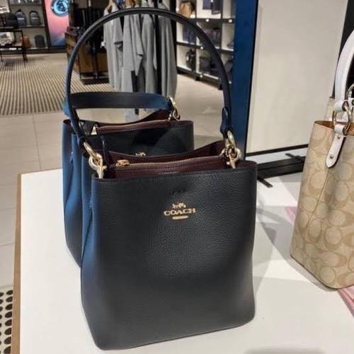 Jual Tas Wanita Coach Town Bucket Bag Black Oxblood Original - Kota ...