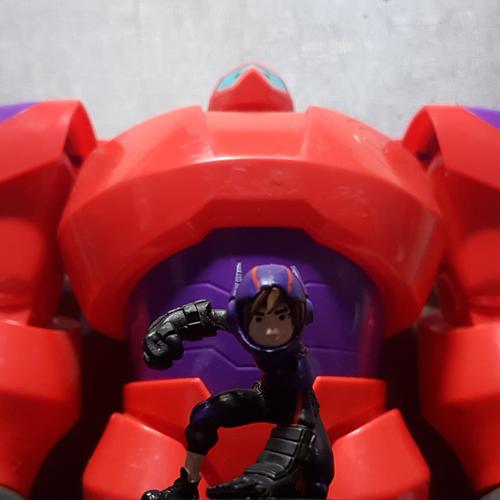 Jual Figure Disney Big Hero Baymax Armour and Hiro Hamada Set - Jakarta ...
