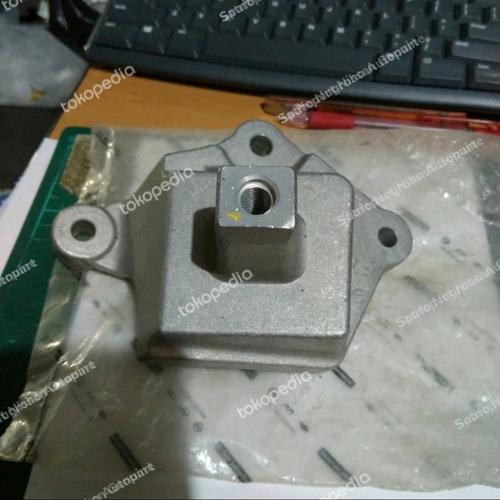 Jual BRACKET ENGINE MOUNTING TRANSMISI KIRI BAWAH DATSUN GO ORIGINAL ...