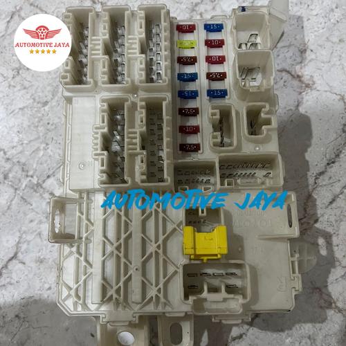 Jual Fuse box skring sekring dalam innova fortuner hilux R5 Original ...
