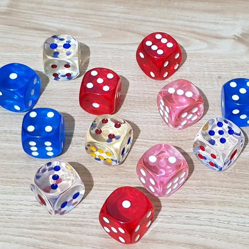 Jual Dadu 25mm Transparan 6 Sided Dice Board Game Damage Counter ...