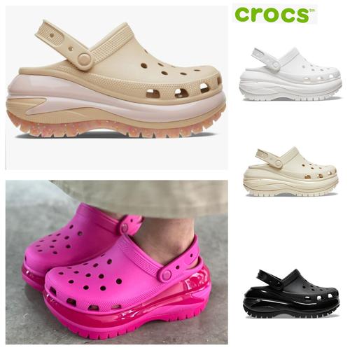 Jual Crocs Classic Mega Crush Clog Woman - coklat crem, 36 - Kab ...