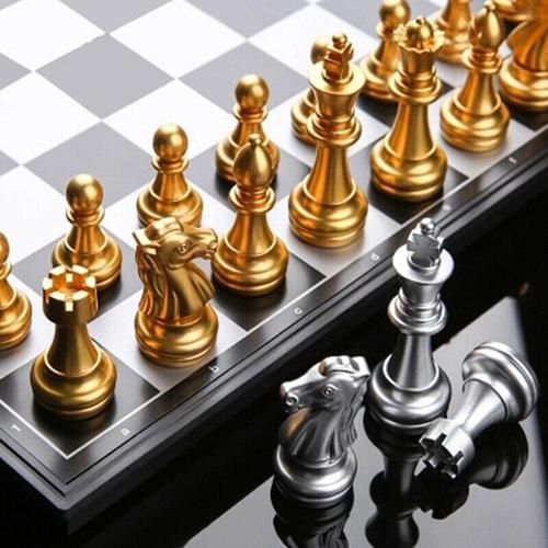 Jual Catur Magnet Chess Board Game dengan 32 Potongan Catur Emas ...