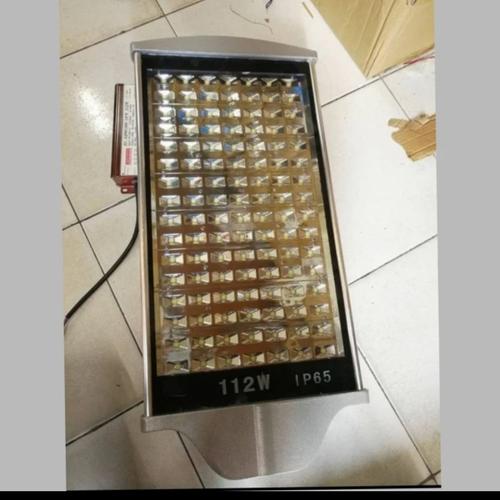 Jual lampu jalan pju led smd 112w 112watt travo luar - Jakarta Pusat ...