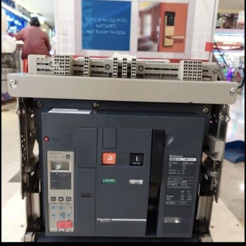 Jual Acb Nw25H1D2Eh 3P 2500A Drawout Komplit Motorized Uvt Aux Schneider - Jakarta Barat ...