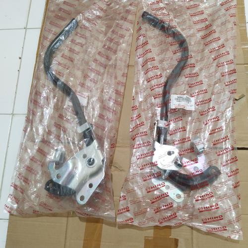 Jual HANDLE KANCINGAN KABIN HINO LOHAN E500 54902 EW010 ORI - Jakarta ...