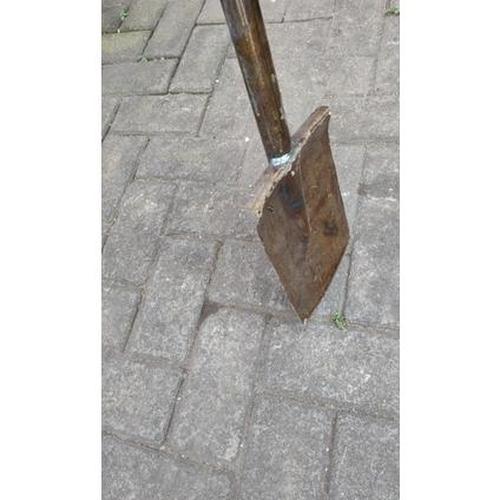 Jual Lempak Besi Lencek Tanah Linggis Tanah Sekop Tanah Galih Tanah ...