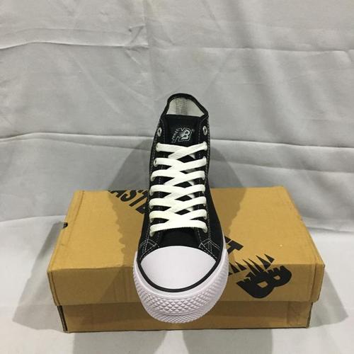 Jual Sepatu sekolah bts MB ORIGINAL HITAM/PUTIH - High, 42 - Kota ...