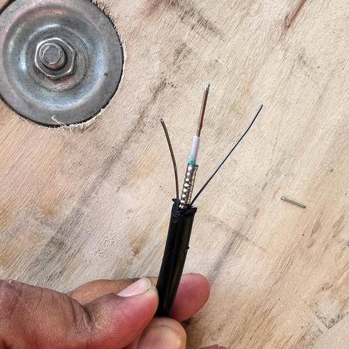 Jual Kabel AERIAL MINI DUCT BULAT ARMOURED GYXTW 6 CORE PANJANG 2,000M ...