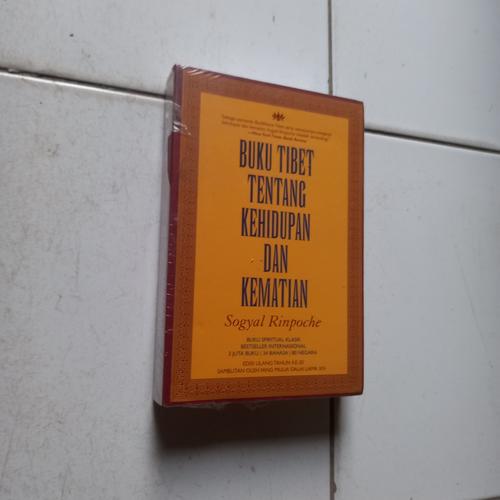 Jual Buku tibet tentang kehidupan dan kematian - Sogyal Rinpoche ...