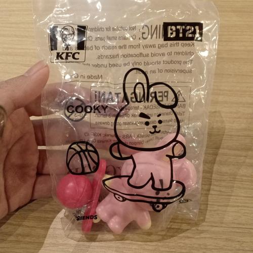 Jual KFC BT21 COOKY BTS ARMY bts21 MCD chaki kids happy meal LINE ...