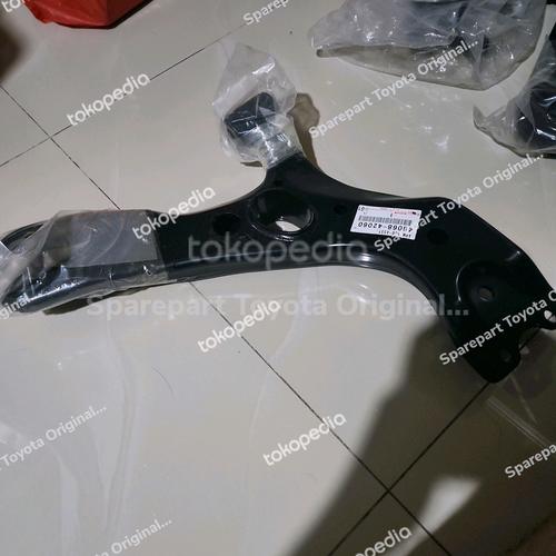 Jual Lower Arm Kanan Lexus NX200 Harrier ZSU60 ASU60 48068-42060 ...