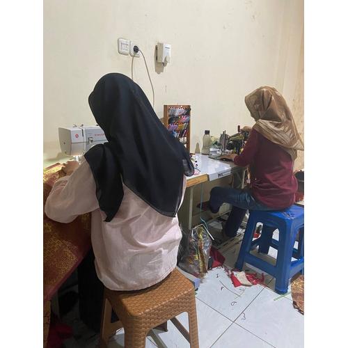 Jual Upah Jahit Kain Songket & Jumputan Berbagai Macam Model Khas ...