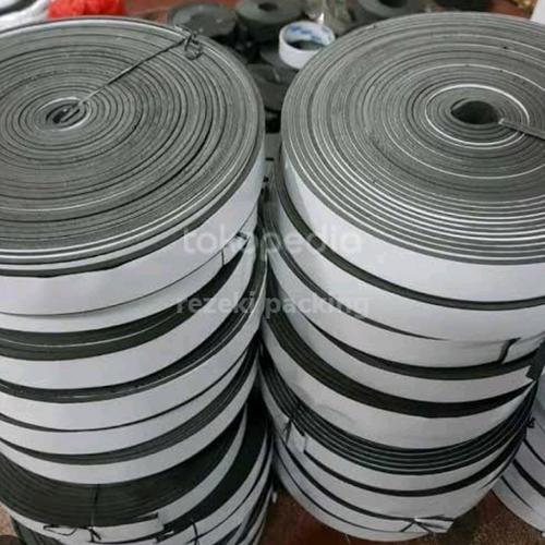 Jual sponge tape / spon tape tebal 5mm x lebar 5cm x panjang 5mtr ...