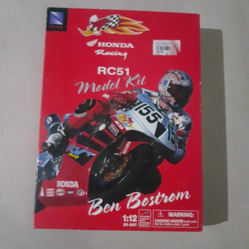 Jual Diecast Motor Honda Racing RC51 Ben Bostrom Newray 12 Kit Model ...