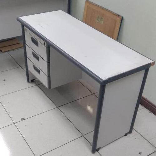 Jual Meja kantor HIGHPOINT 1/2 biro 120cm x 45-50cm PLUS LACINYA - Kota ...