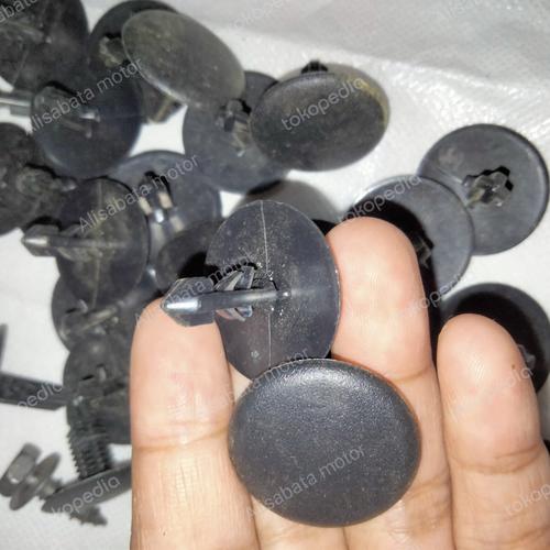 Jual klip kancing payung tutup plafon kap mesin pintu mobil universal ...