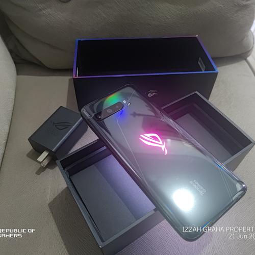 Jual ASUS ROG PHONE 3 EX TENCENT GAMES - Kab. Sukoharjo - Izzah Graha ...