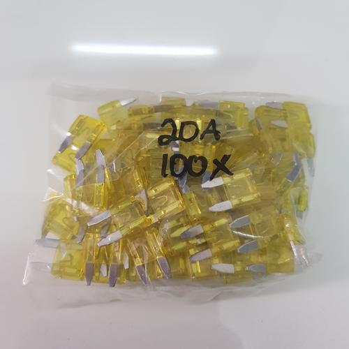 Jual Fuse 20A Kecil/Fuse Tancap 20A/Sekering Gepeng 20A/Sekring Tancap ...