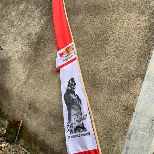 Jual Bendera Indonesia Merah Putih Umbul Bandir Soekarno Murah - Biru ...