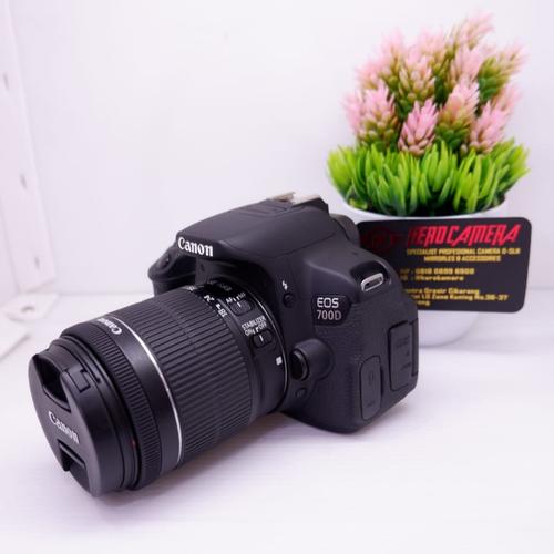 Jual CANON EOS 700D KAMERA DSLR DENGAN FLIP SCREEN SIAP PAKAI MULUS ...
