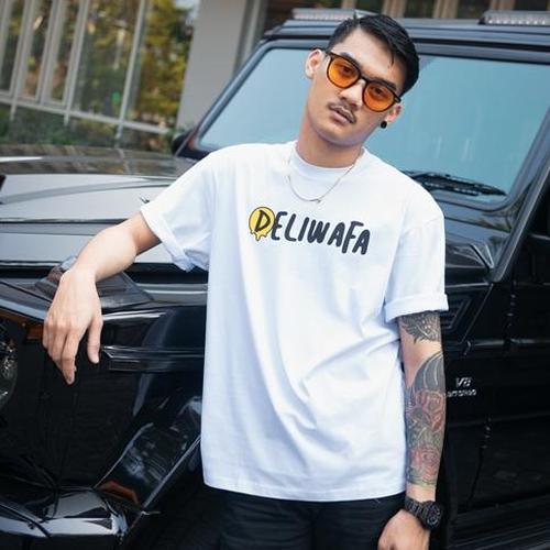 Jual [Deliwafa] Oversize Unisex T-Shirt Deliwafa Senyum Sek Assoy ...