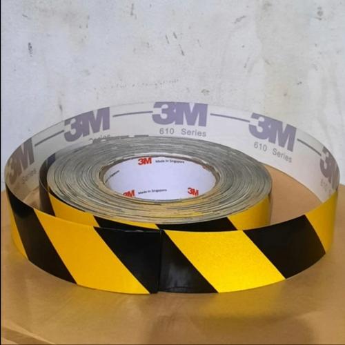 Jual Sticker 3M Reflective Zebra line/Scotlite safety kuning hitam - Kota Tangerang - Shop ...