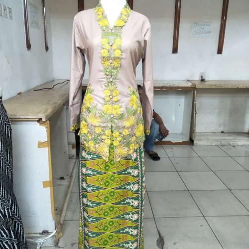Jual NEW setelan kebaya Encim Premium motif bunga kembang modis store ...