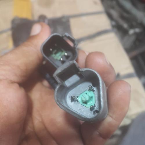Jual Socket jantan motor gas Komatsu PC 200-7 kaki 3 atau kaki 4 - Kota ...