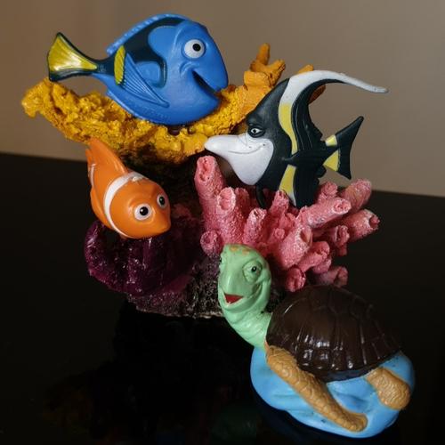 Jual Disney finding Nemo Marlene Dory Gill Crush original custom coral ...