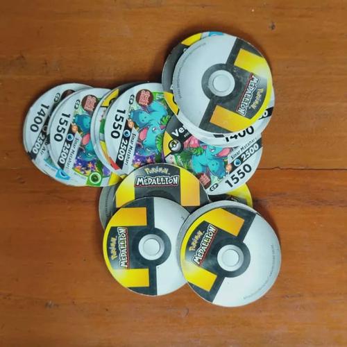 Jual [Paket] kartu choki choki pokemon medalion Merah/Kuning - Kab ...