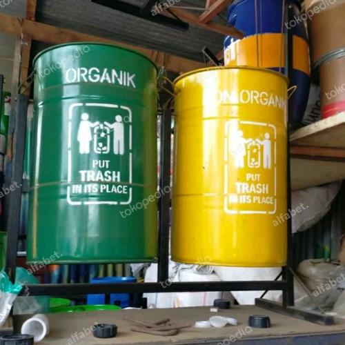 Jual tong Sampah Tiang Gantung 2/Tempat Sampah Besi 60 liter - Jakarta ...