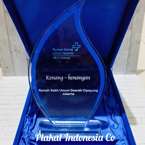 Jual Plakat Akrilik Custom,Plakat trophy akrilik,Plakat Akrilik Premium ...