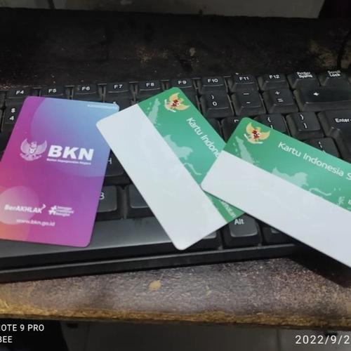 Jual cetak kartu id card tebal pvc bagus - Kota Surabaya - ABee Store ...