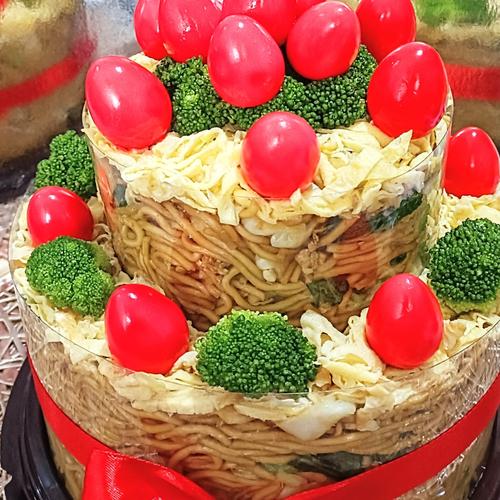 Jual Noodle Cake 2 Tiers/ Kue Tart Mie Goreng Ultah 2 Susun Vegetarian ...