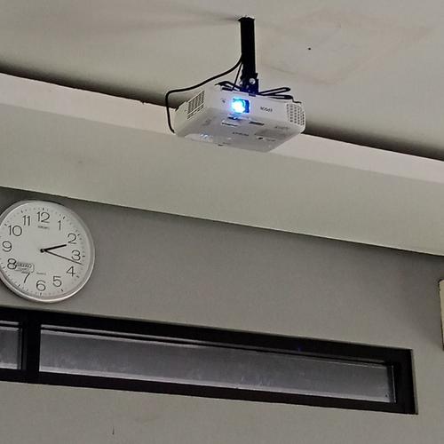 Jual breket lcd projector 4meter / bracket lcd proyektor 4meter ...