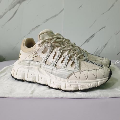 Jual VERSACE TRIGECA WHITE SNEAKERS - Jakarta Barat - Luxury By Neph ...
